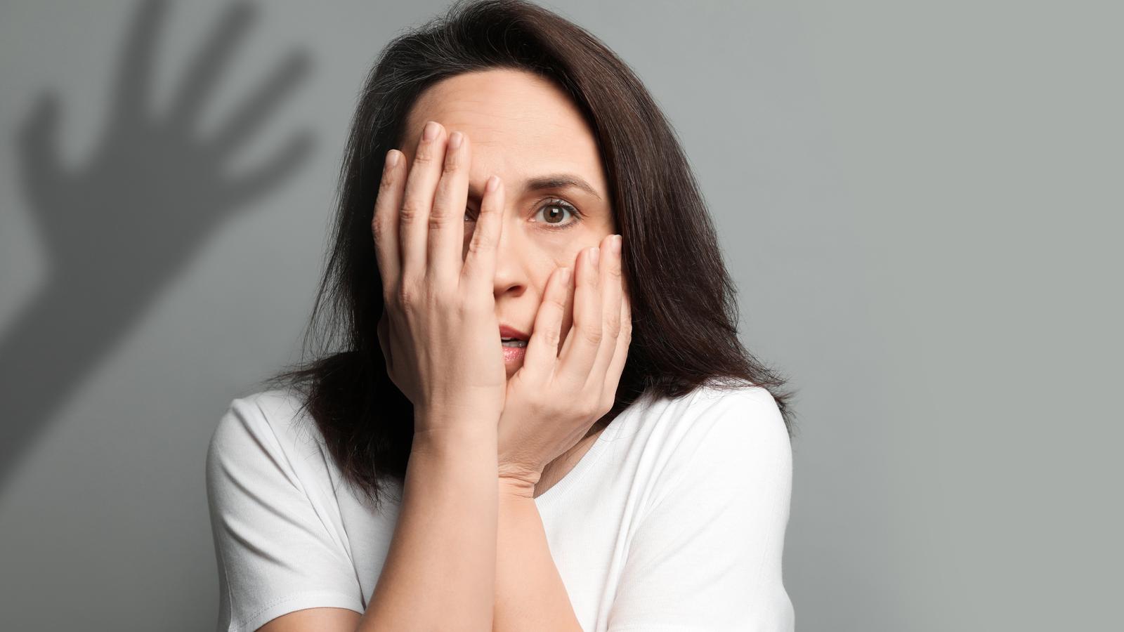 Wahn » Symptome, Ursachen & Therapie wahnhafter Störungen | MeinMed.at